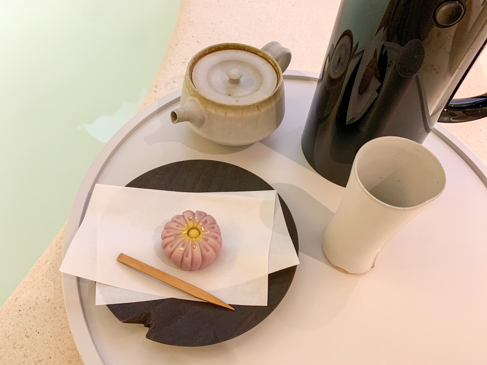 まったく新しいコスメブランド〈YUBUNE（ユブネ）〉の、体験型ショップが誕生。 | Hanako Web