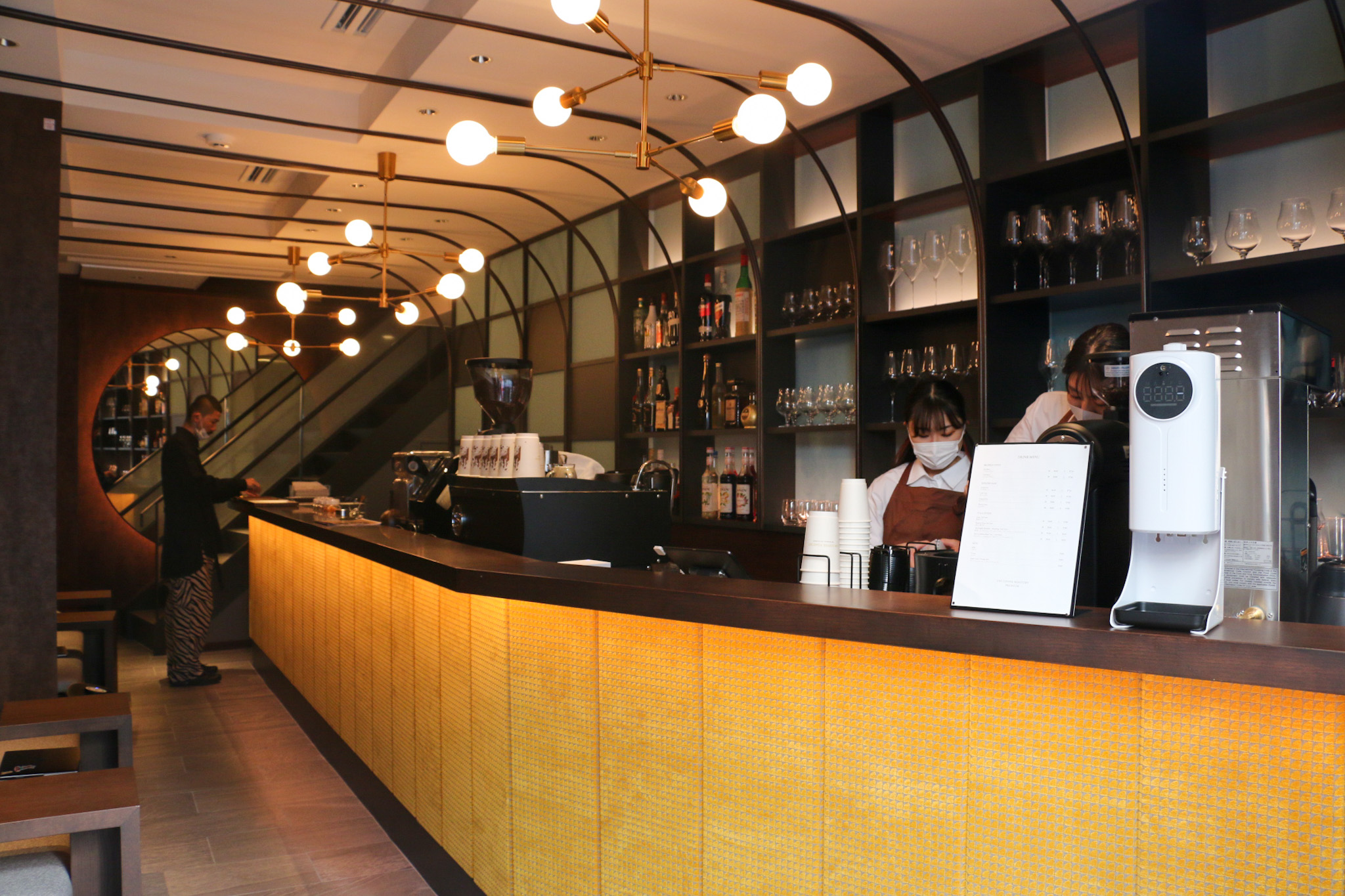 〈UNI COFFEE ROASTERY〉が東京初出店。麻布十番限定メニューは、リッチなフード&ドリンク。 | Hanako Web