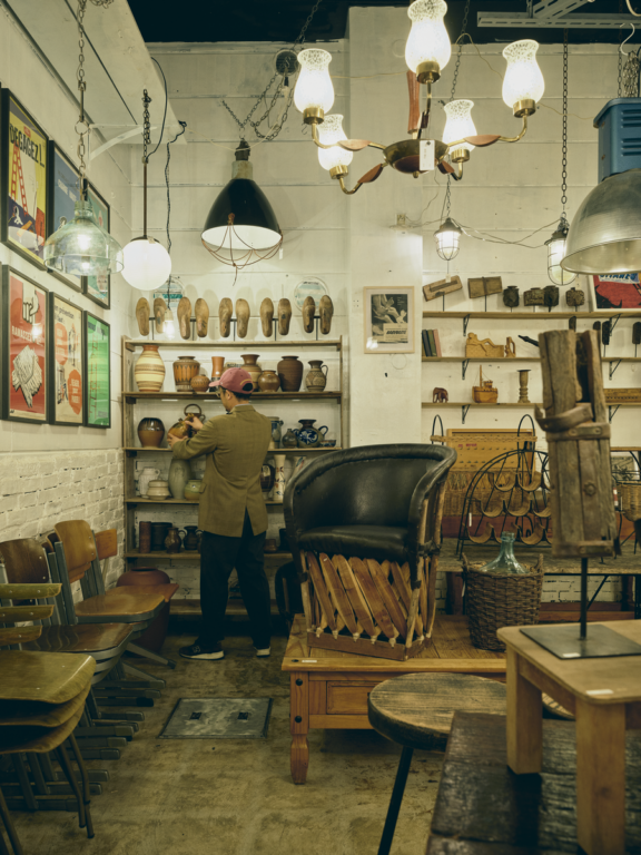 インテリアショップ〈 CEROTE ANTIQUES (セローテアンティークス) 〉プレスの店と家。 | Hanako Web