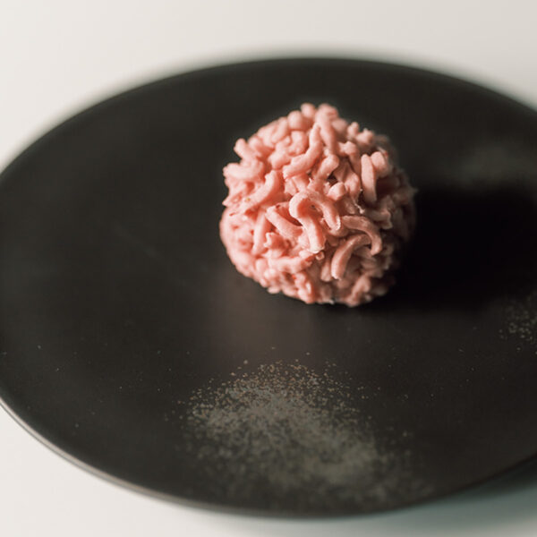 おいしいあんこなら銀座〈TORAYA GINZA〉へ。カウンター席で職人が提供する贅沢な和菓子を。 | Hanako Web