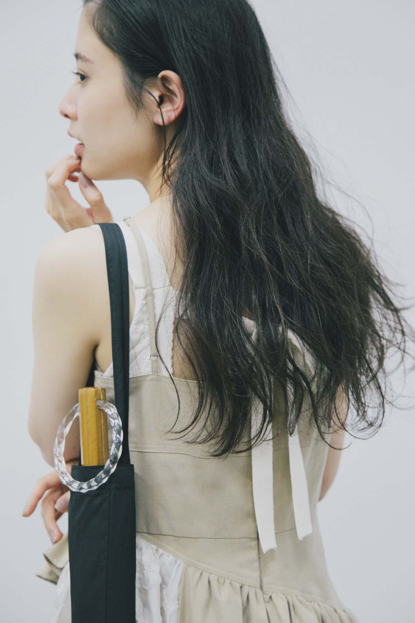 ストレスフリーな、こだわりの黒い傘｜前田エマの、日々のモノ選び。#9 | Hanako Web