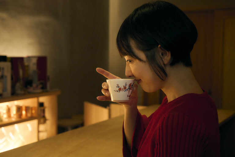 【日本橋でひとり飲み】今きてる!! 新世代・絶品シュウマイと新オープンの異空間バーが気になる | Hanako Web